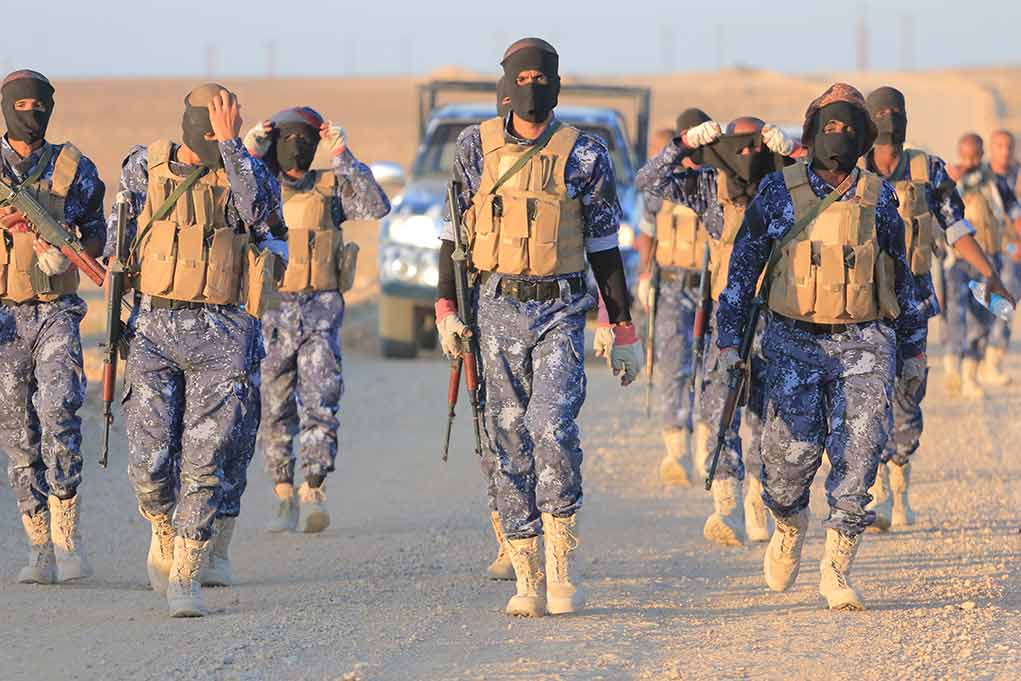 BORTAC Teams Dropped Into LA War Zone | Straight News